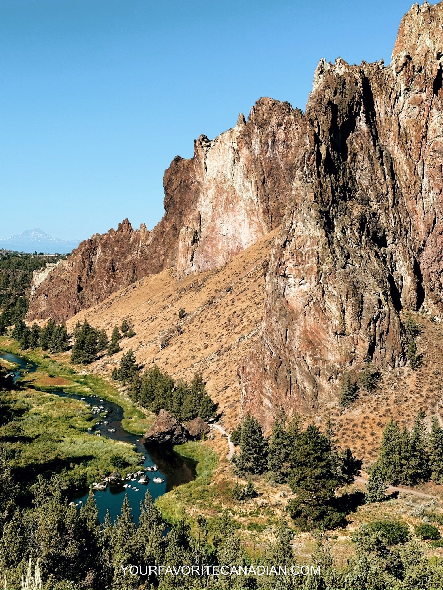 Oregon Road Trip: 4 Must-See Stops ‣ Your Favorite Canadian